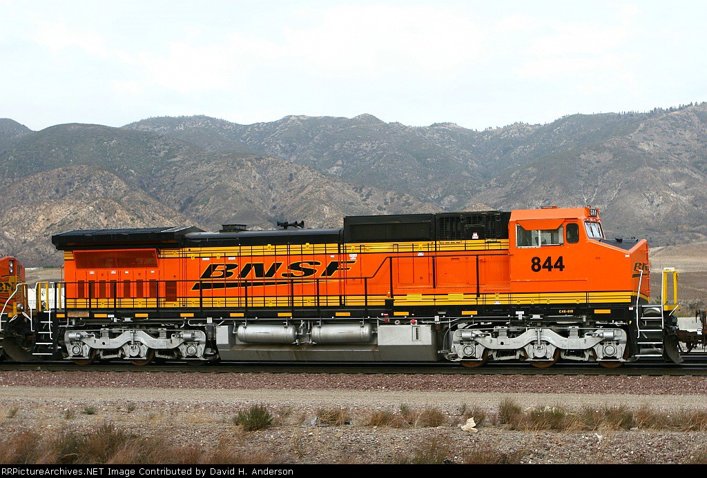 BNSF 844